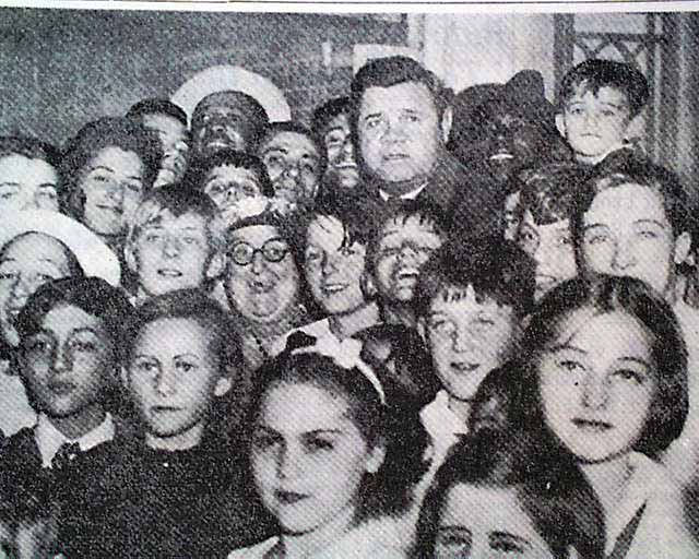 Babe Ruth retires in 1935.... - RareNewspapers.com